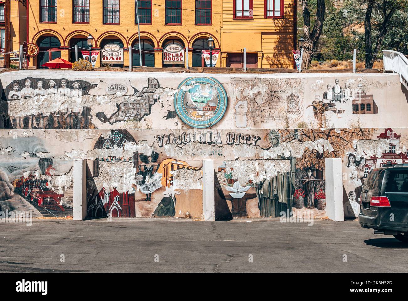 Damaged posters hi-res stock photography and images - Alamy
