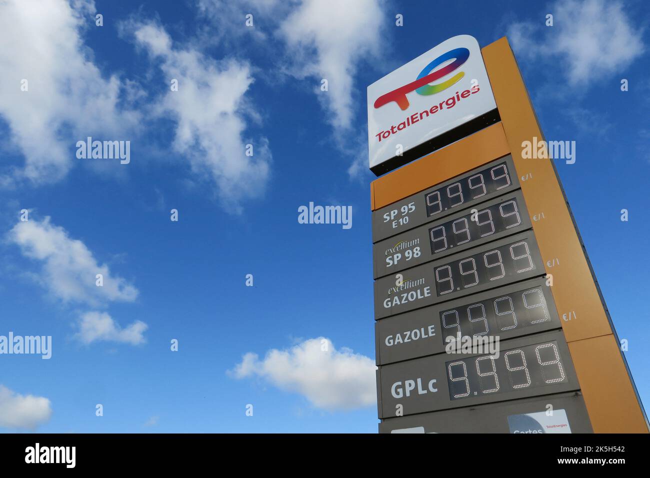 Totalenergies gas hi-res stock photography and images - Alamy