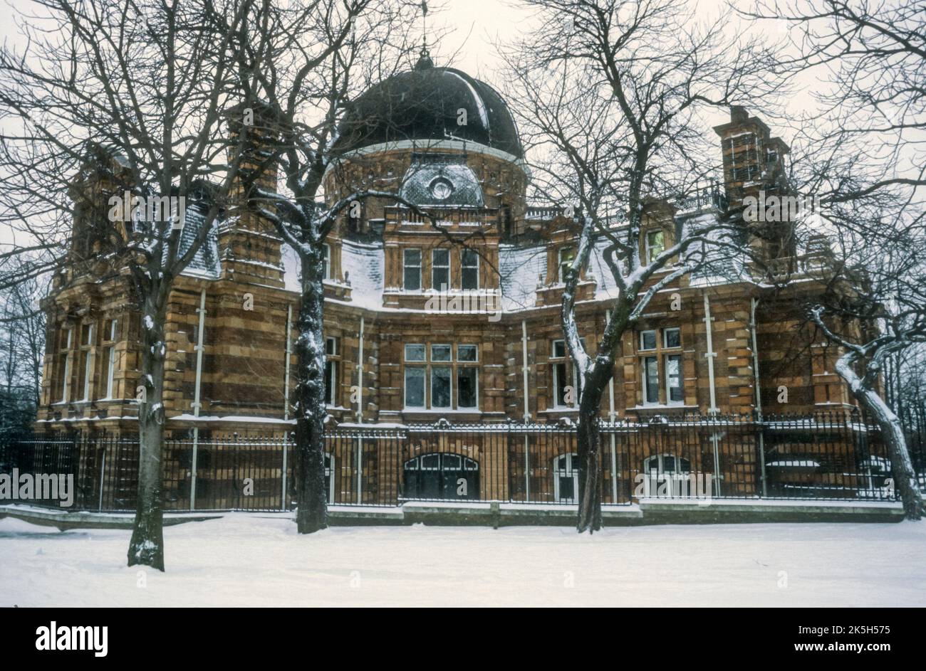 England snow 1980s hi-res stock photography and images - Alamy