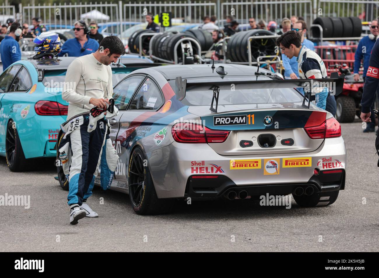 Bmw race cars hi-res stock photography and images - Alamy