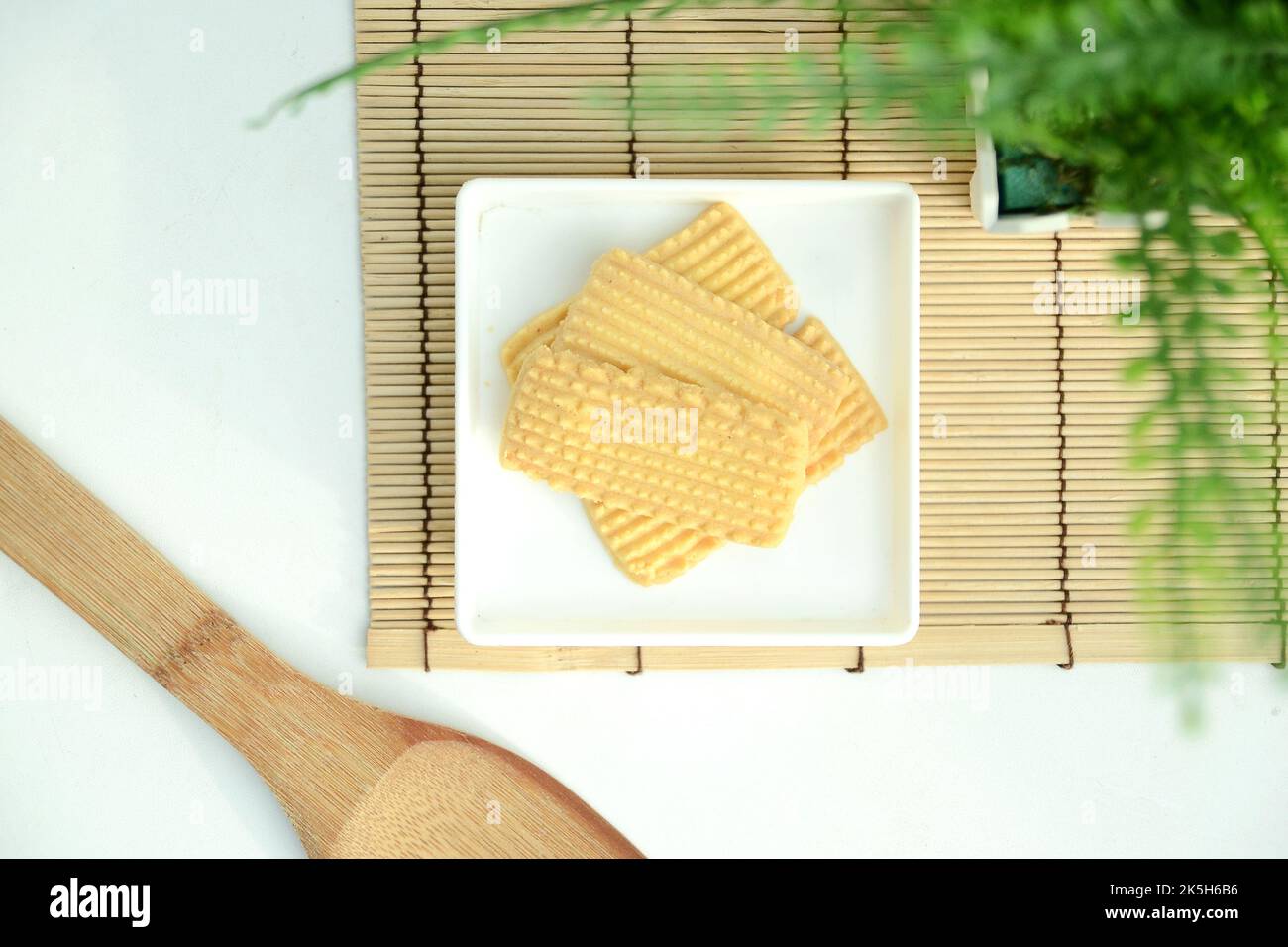 Fresh home made Samprit Cookies. Famous delicacy on Hari Raya ...