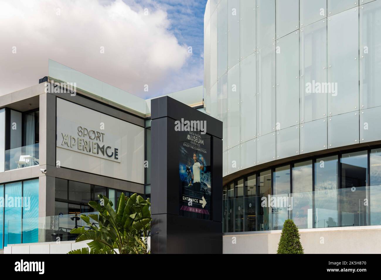 Movistar logo game logo hi-res stock photography and images - Alamy