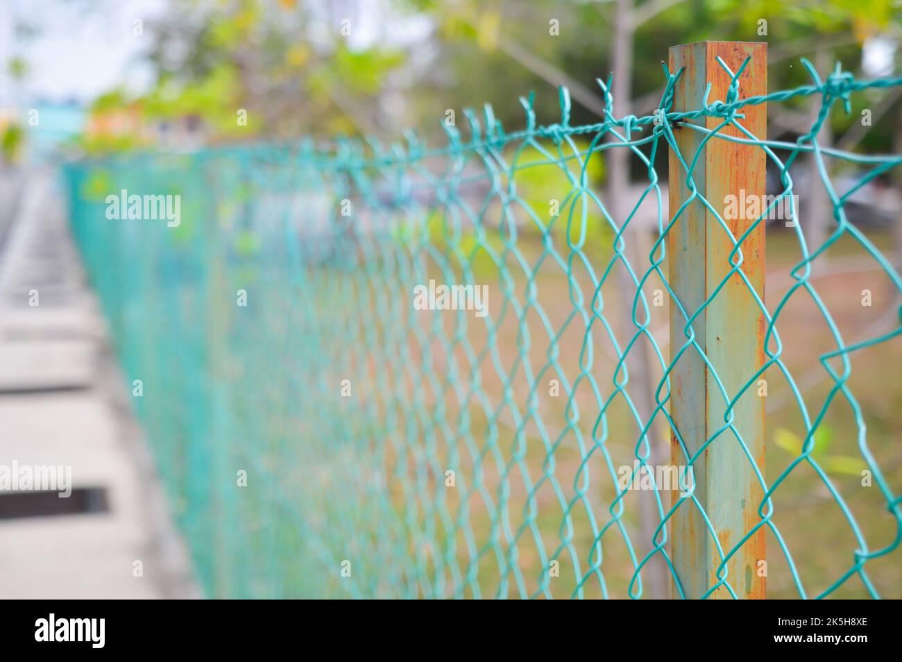 Chain Link Fence Stock Photo - Alamy