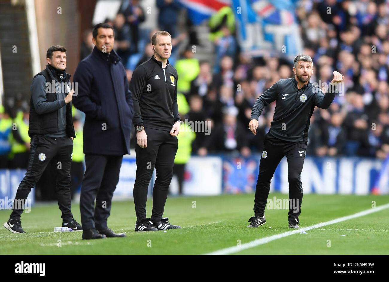 Stephen robinson st mirren hi-res stock photography and images - Alamy