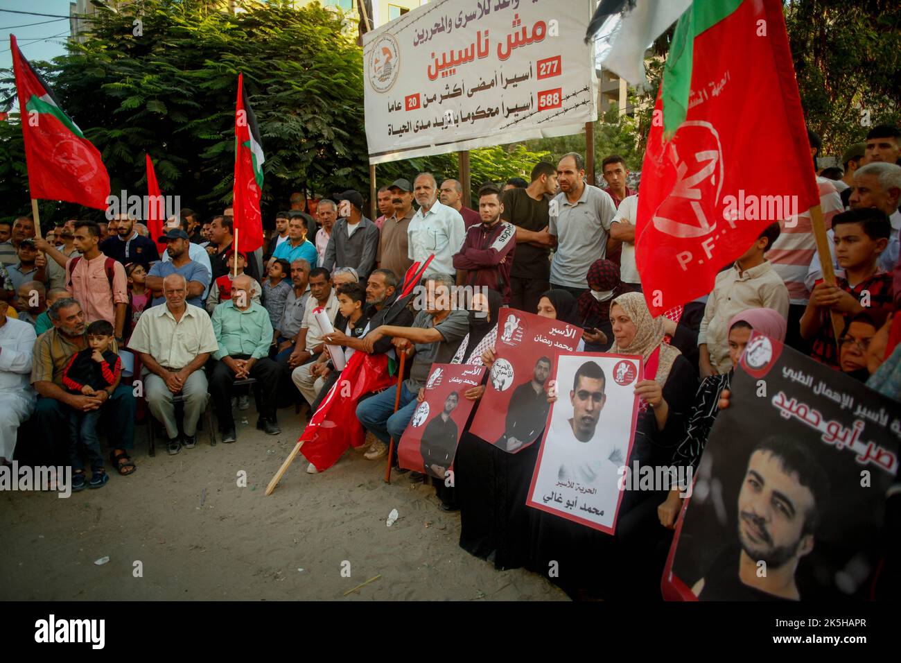 Palestinian supporters of the Popular Front for the Liberation of ...