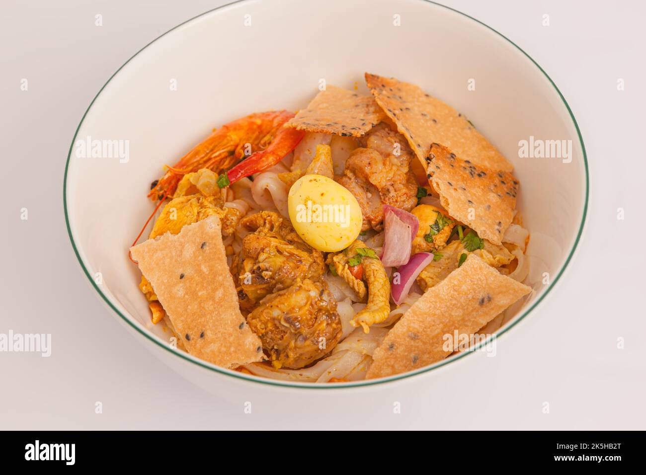 Mi Quang, Vietnamese rice noodles with meat, chicken stock, shrimp, egg ...