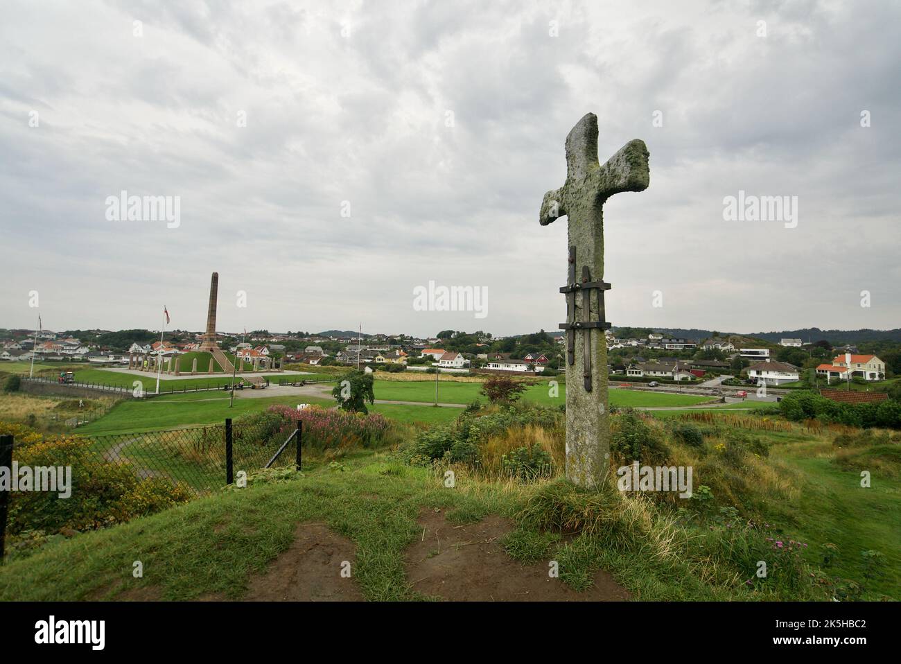KROSSHAUGEN - A historic cross next to Norway's National Monument ...