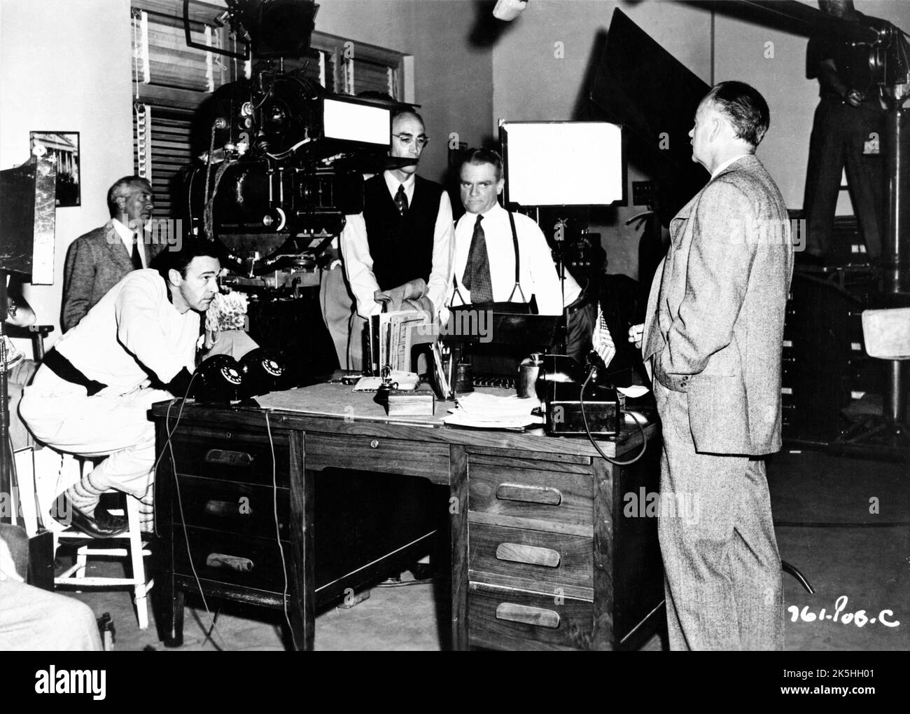 Producer HENRY BLANKE (back) Director GORDON DOUGLAS JAMES CAGNEY and ...