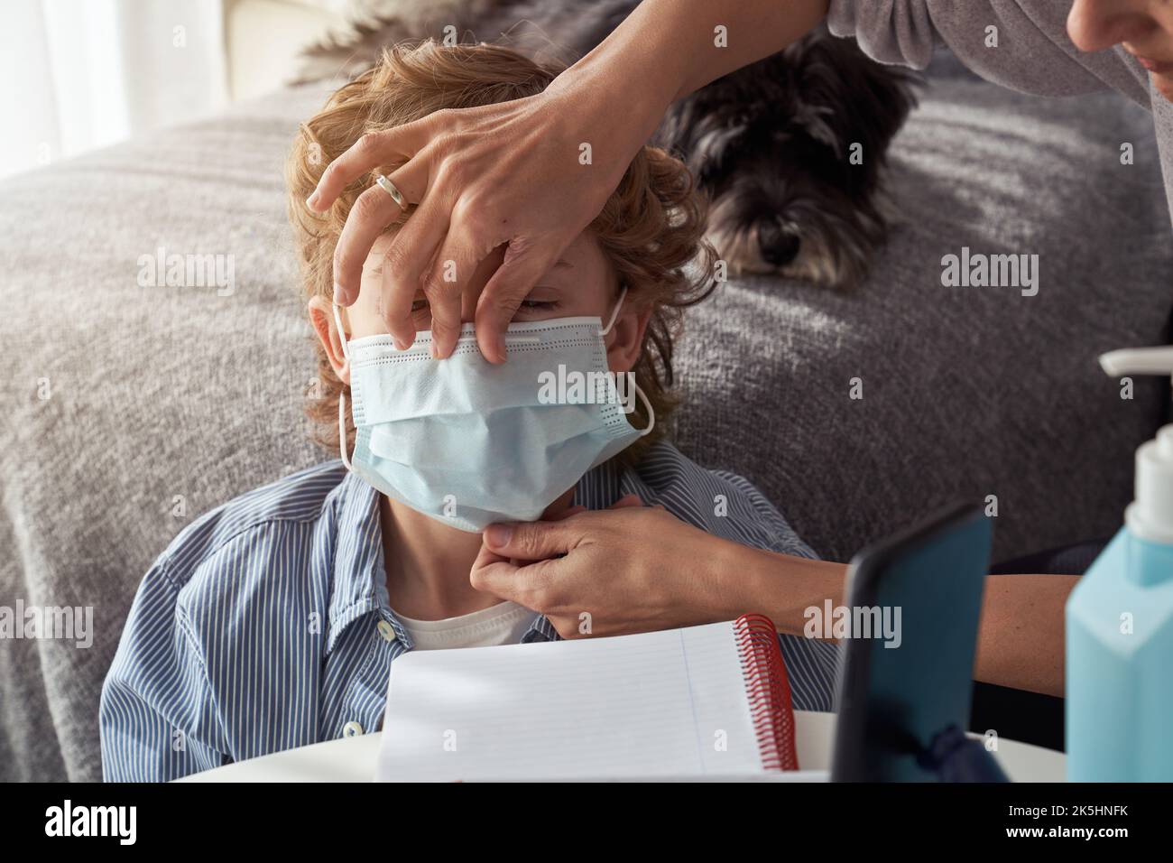 Anonymous child care home hi-res stock photography and images - Alamy