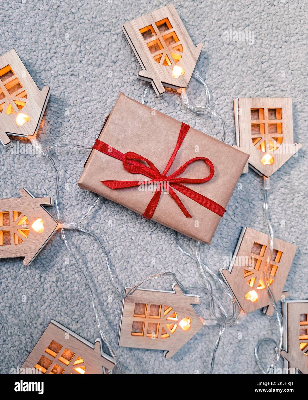 Stripe box hi-res stock photography and images - Alamy