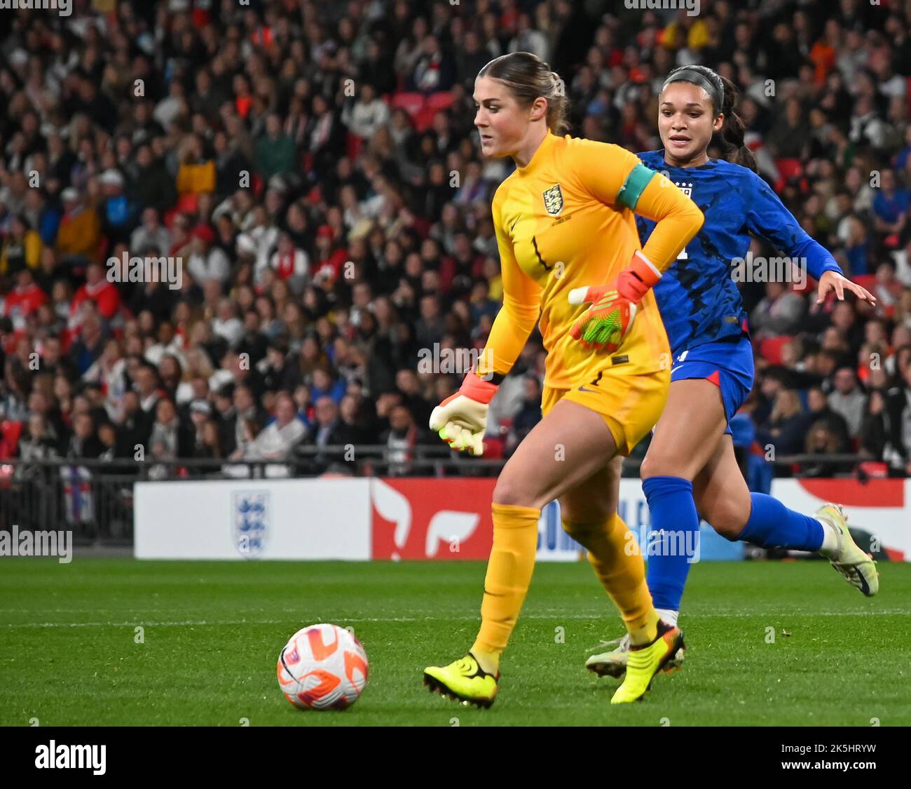 Mary earps england goalkeeper hi-res stock photography and images - Alamy