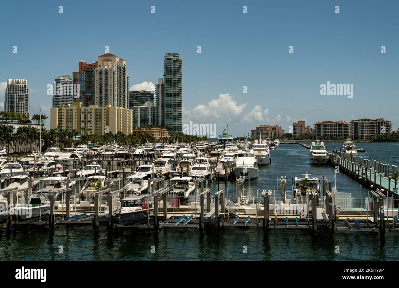 The boats at the dock in Miami Beach modern city Stock Photo - Alamy