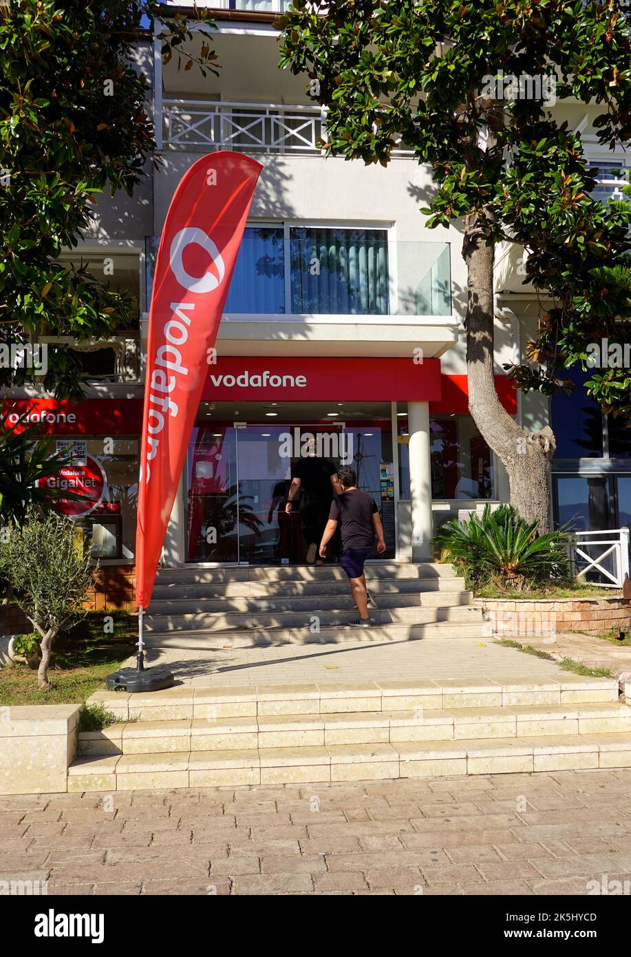 Vodafone broadband hi-res stock photography and images - Alamy