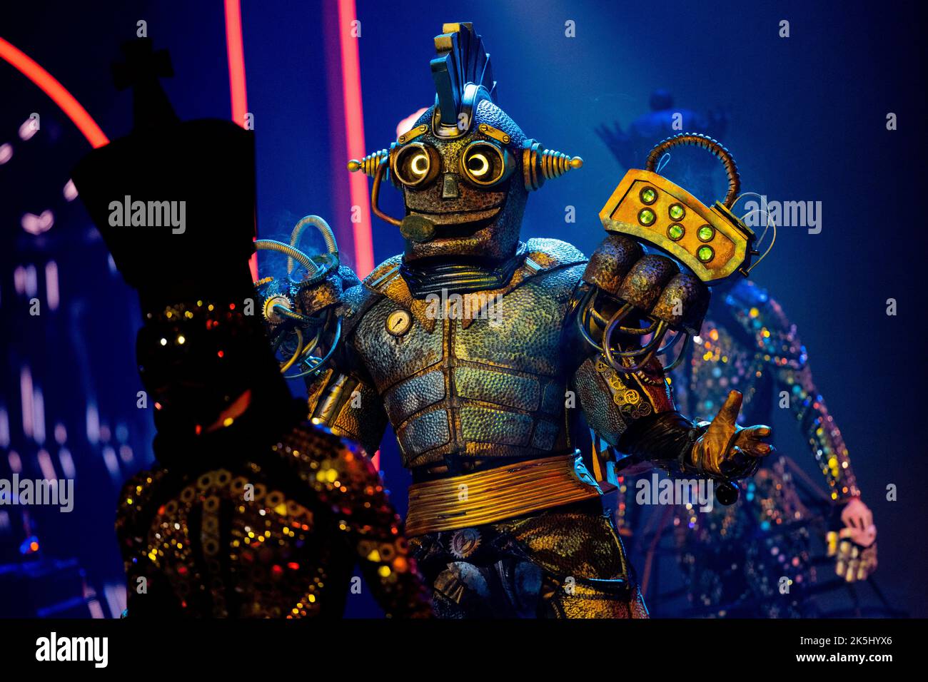 Cologne, Germany. 08th Oct, 2022. The character "No Name" is on stage ...