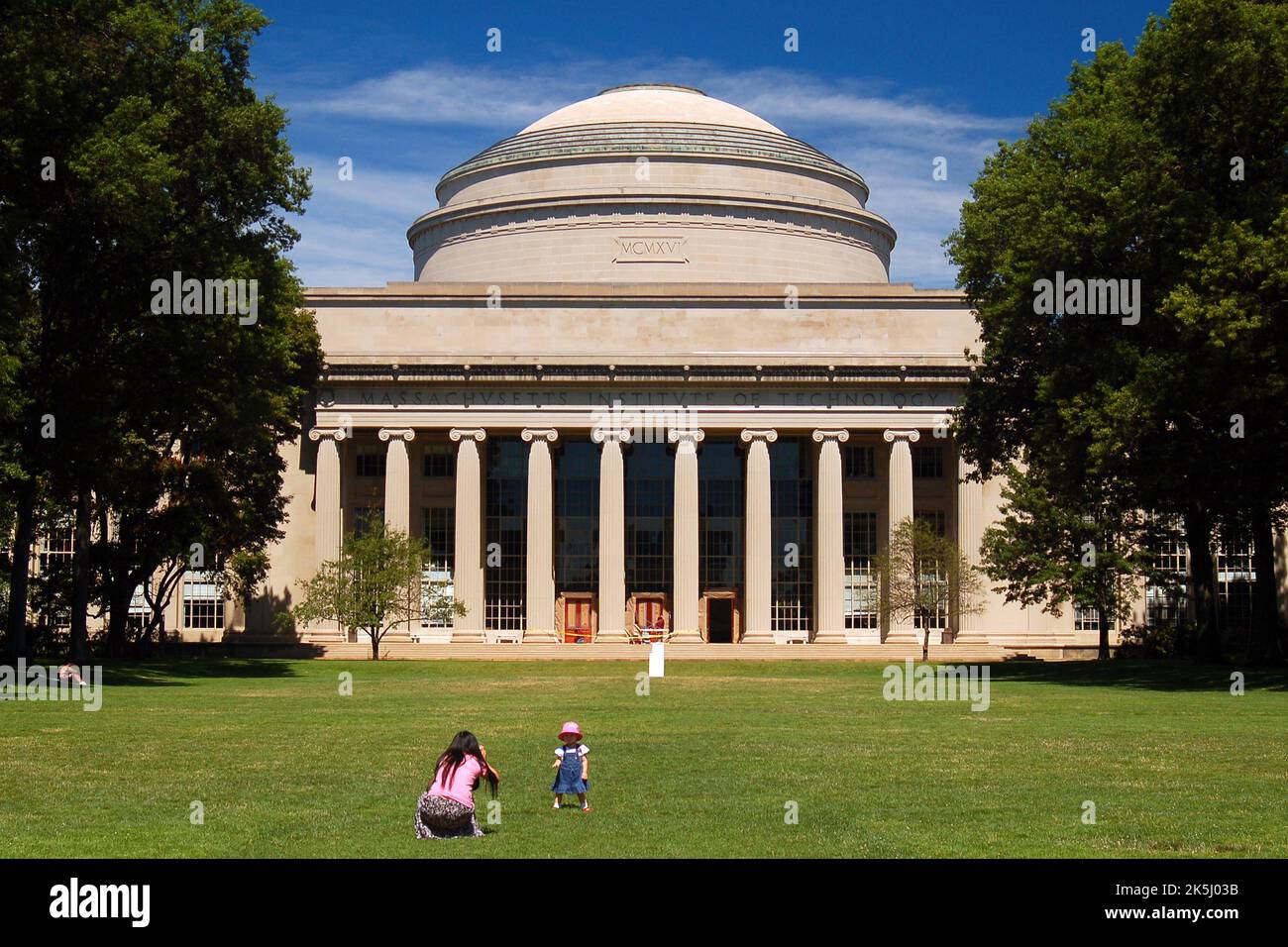 Mit Campus Dome