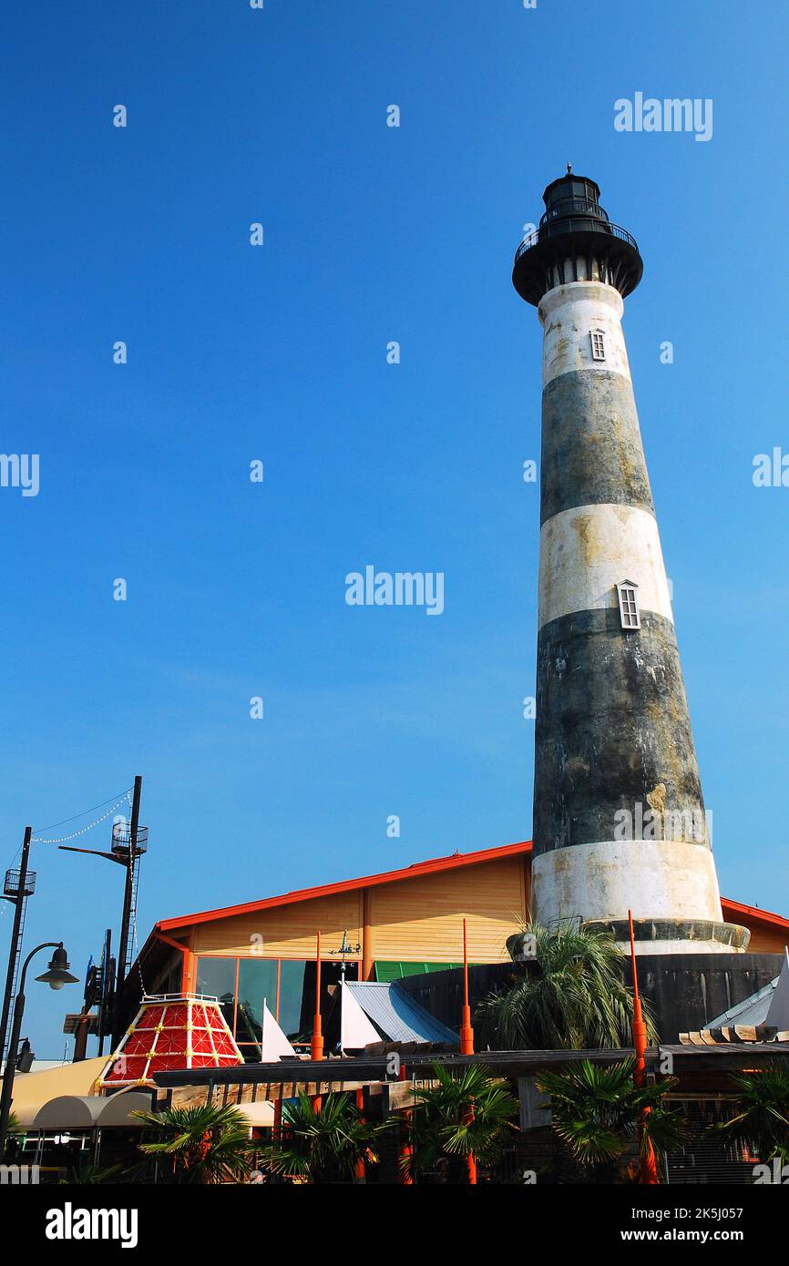 The Morris Island Lighthouse was transported to Jimmy Buffet's ...