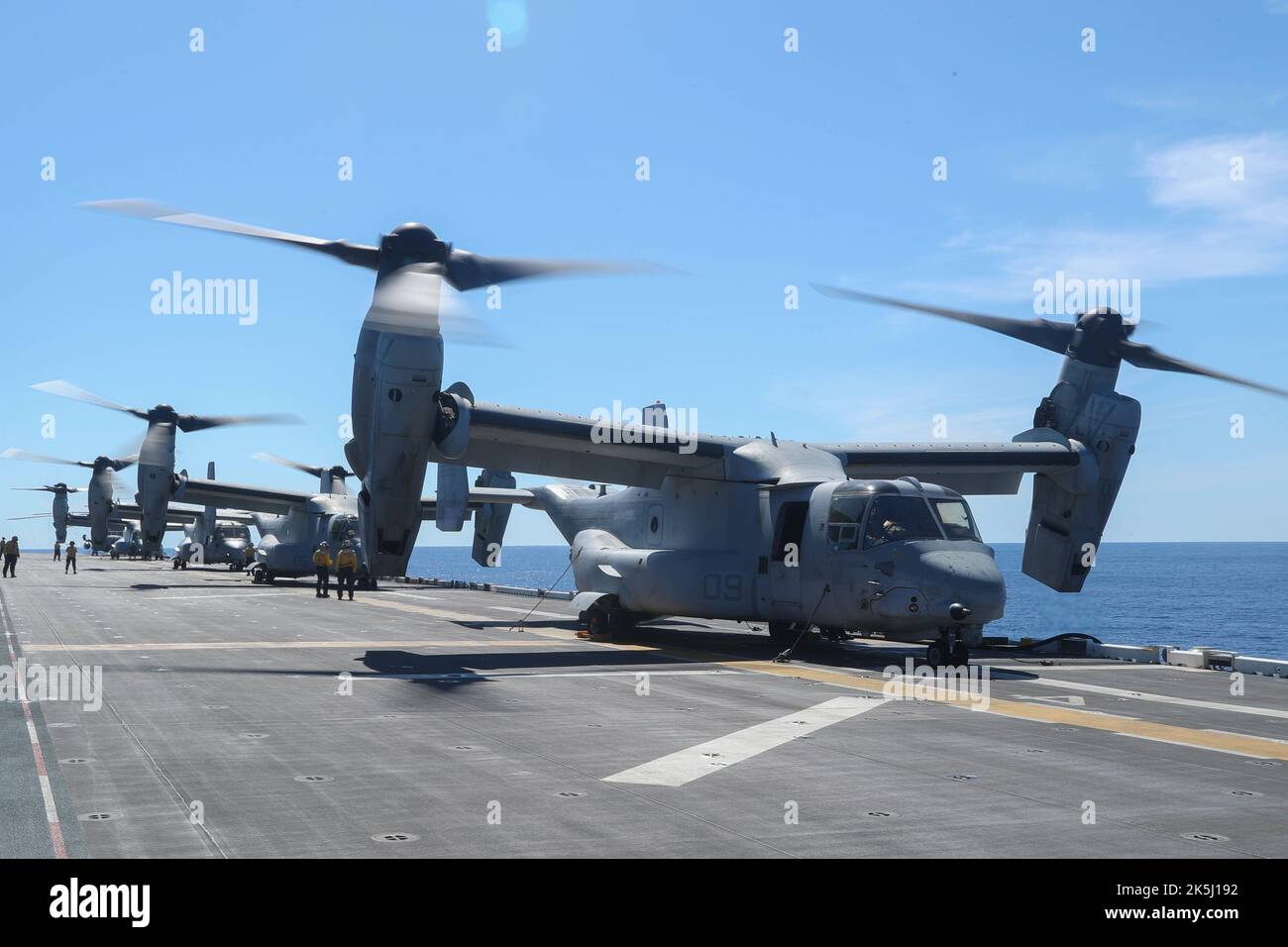 221008-N-VJ326-1053 SOUTH CHINA SEA (Oct. 8, 2022) – MV-22 Osprey ...