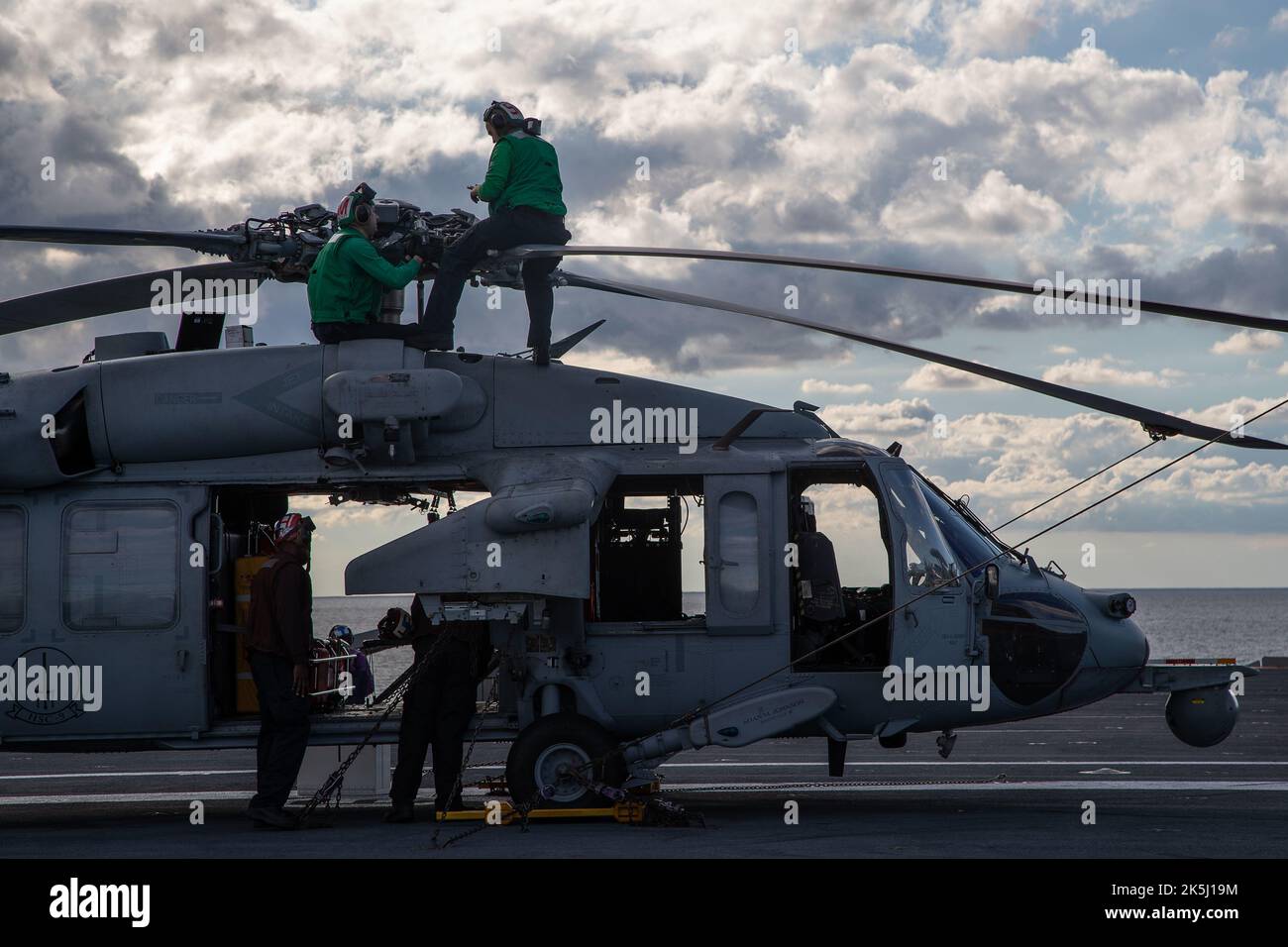 Sailors assigned to the “Tridents” of Helicopter Sea Combat Squadron ...
