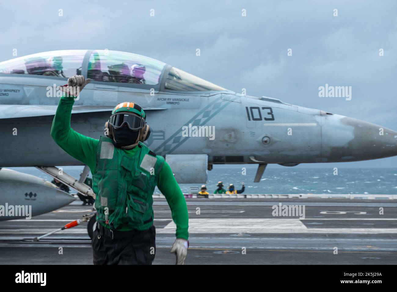 221007-N-LI114-2121 SEA OF JAPAN (Oct. 7, 2022) Aviation Boatswain’s ...