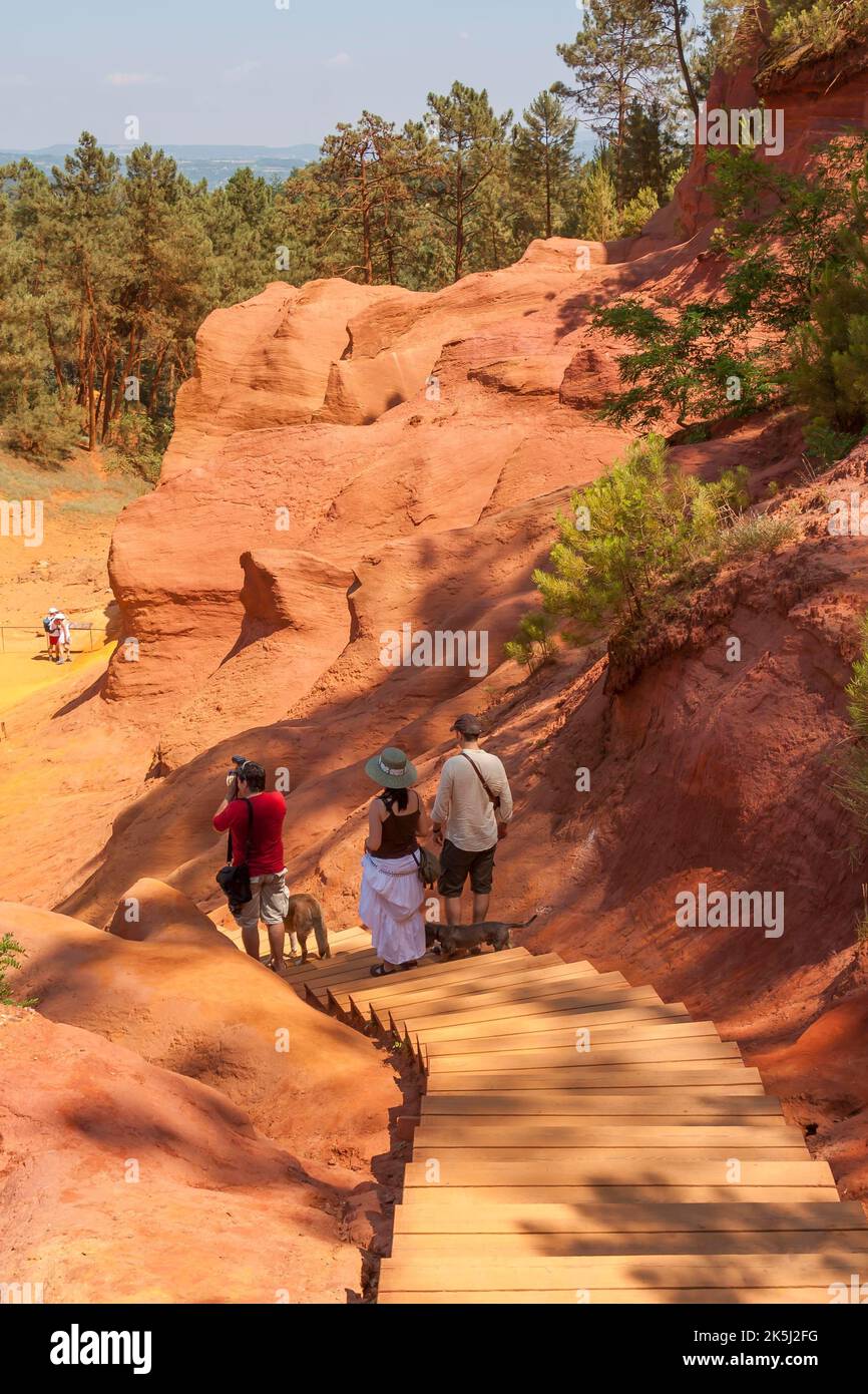 Ochre nature trail, Le Sentier des Ocres, former ochre mining area ...
