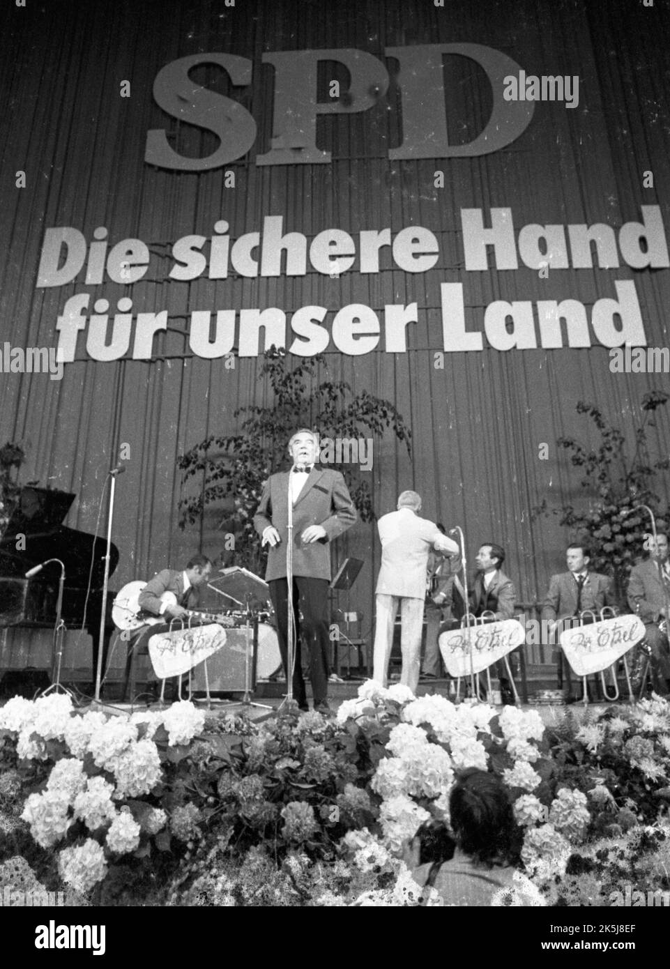 The election campaign in North Rhine-Westphalia of the SPD, here at an ...