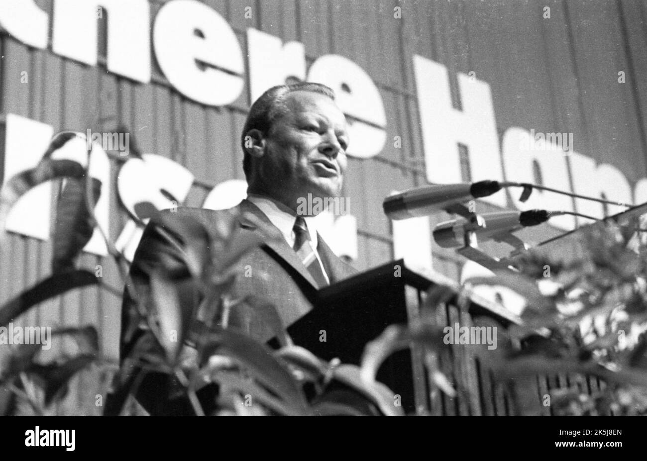 Political campaign event in Black and White Stock Photos & Images - Alamy
