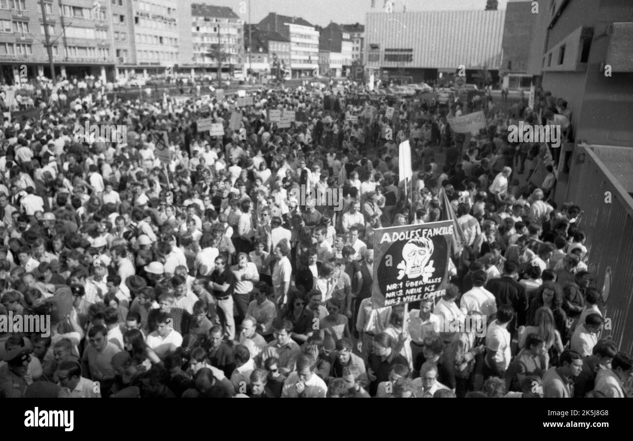 During the election campaign of the right-wing National Democratic ...