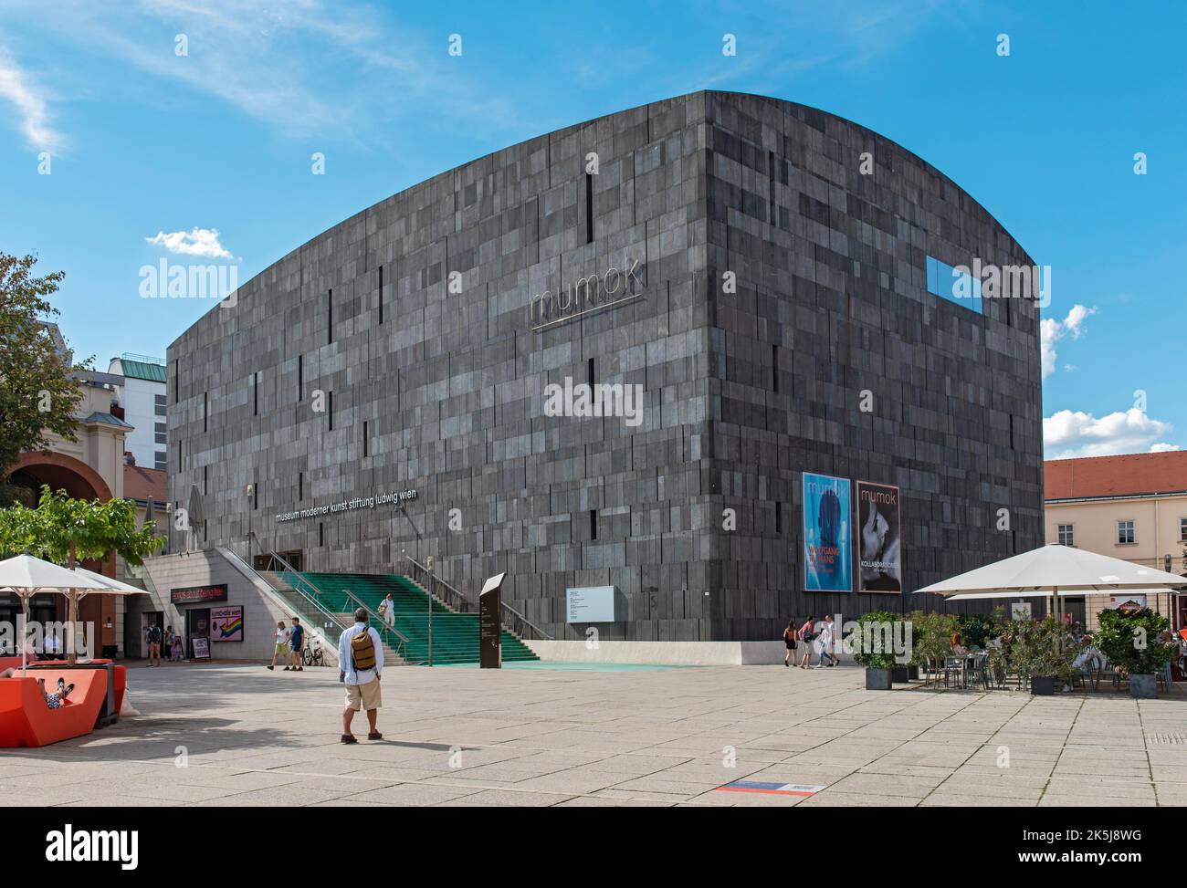 Wien vienna museumsquartier mumok hi-res stock photography and images ...