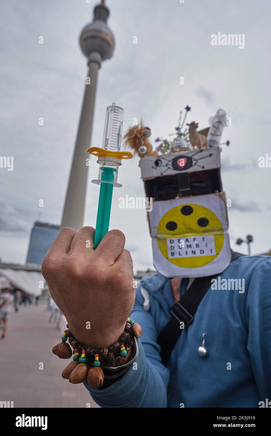 Germany, Berlin, 23. 05. 2020, protest against Corona restrictions ...