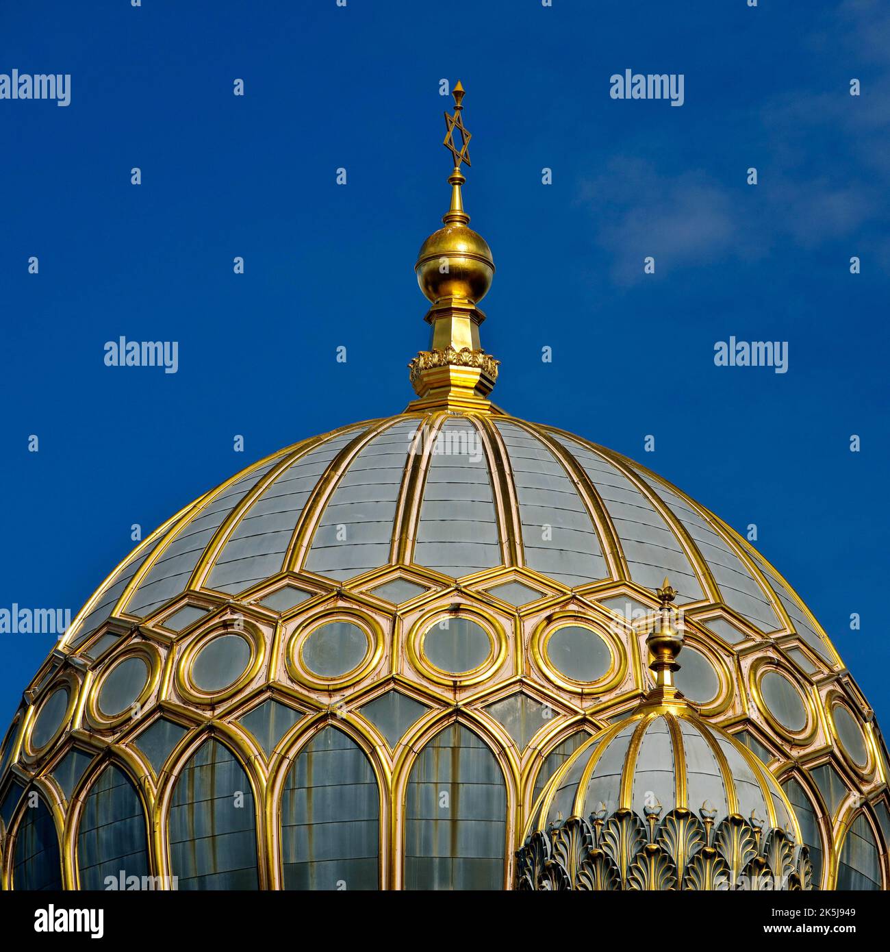 Tambour dome covered with gilded ribs, New Synagogue Berlin, detail ...