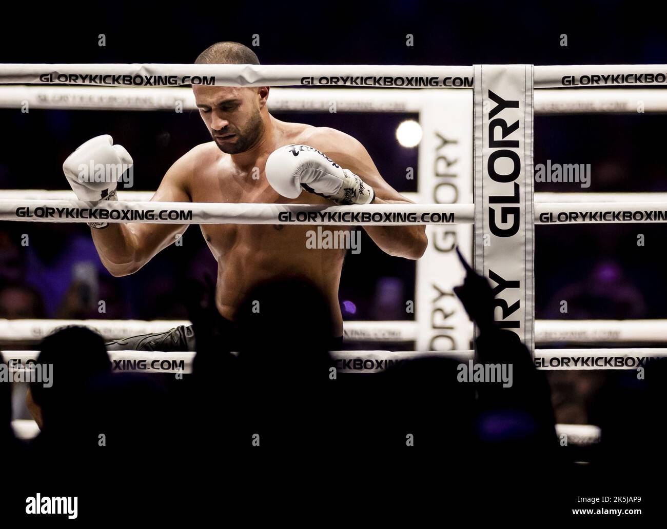 ARNHEM - Kickboxer Badr Hari during his fight against Alistair Overeem ...