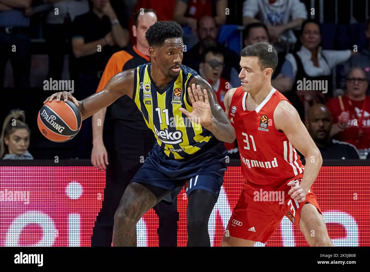 Hayes davis nigel fenerbahce beko istanbul hi-res stock photography and ...