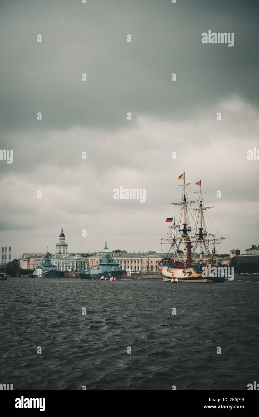 Russian ships europe hi-res stock photography and images - Alamy