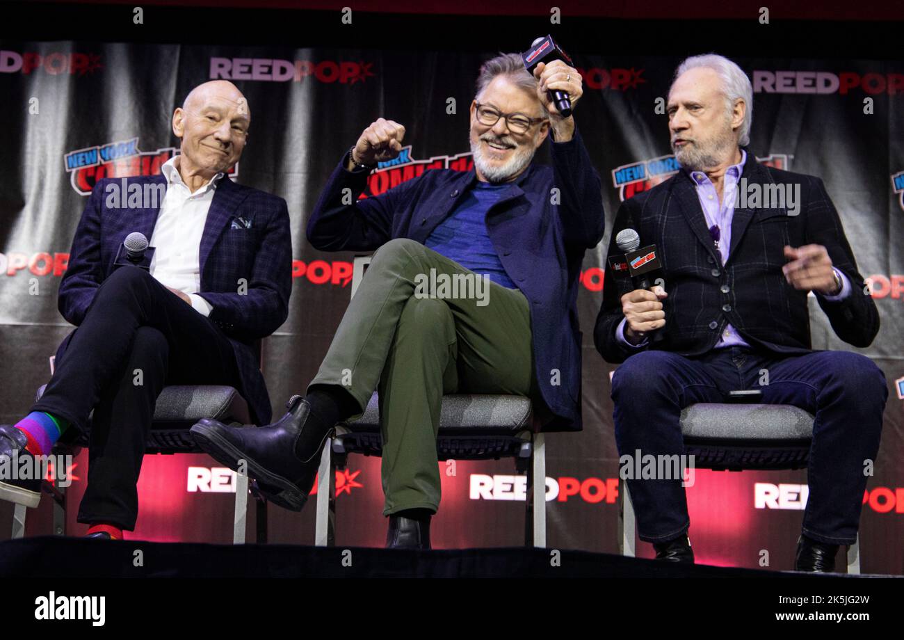 New York, USA. 08th Oct, 2022. Cast members from Paramount Plus's Syar ...