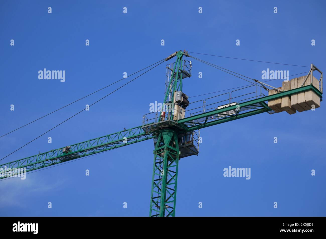 Mobile tower crane hi-res stock photography and images - Alamy