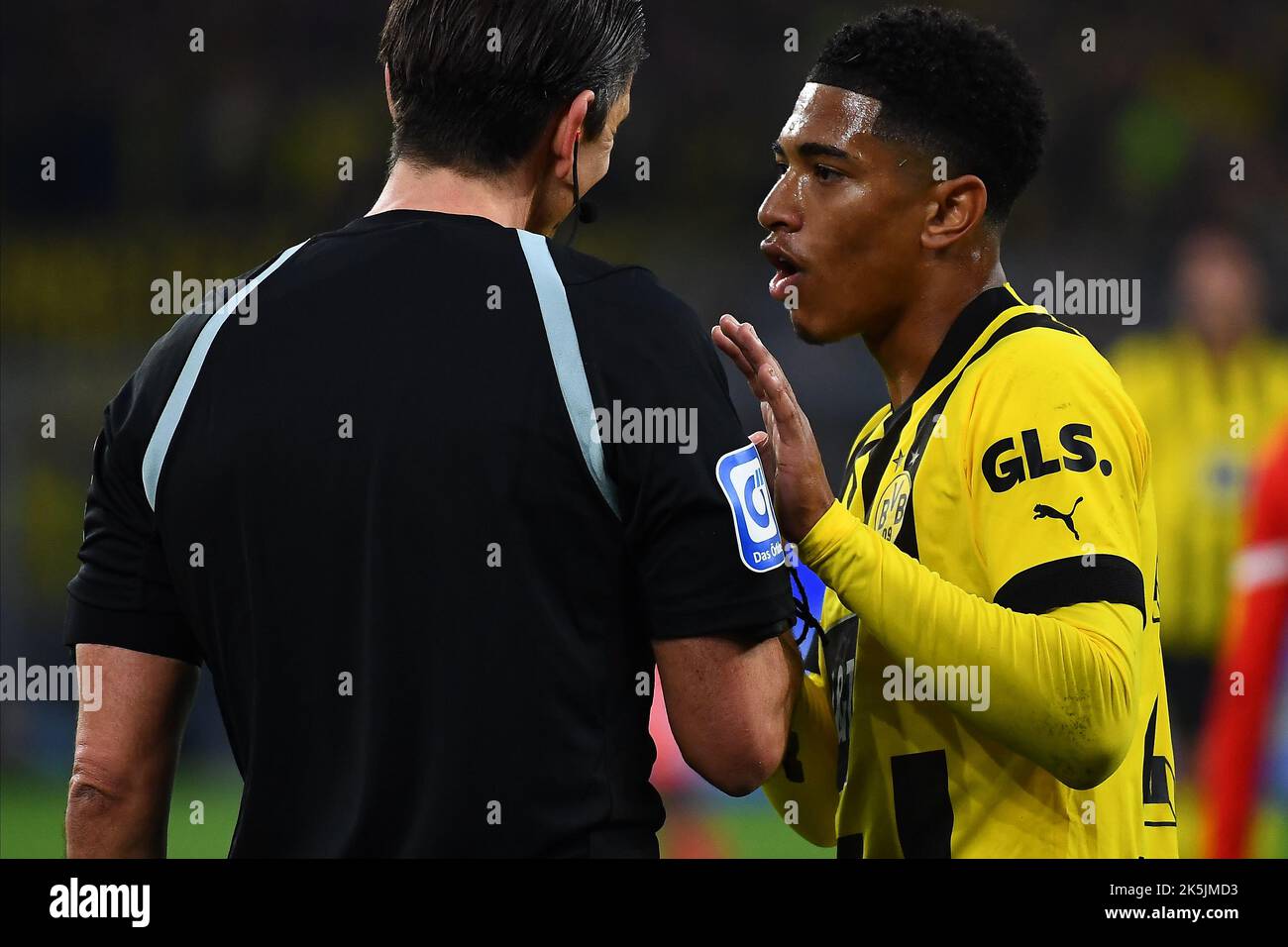 Jude bellingham 2022 october hi-res stock photography and images - Alamy