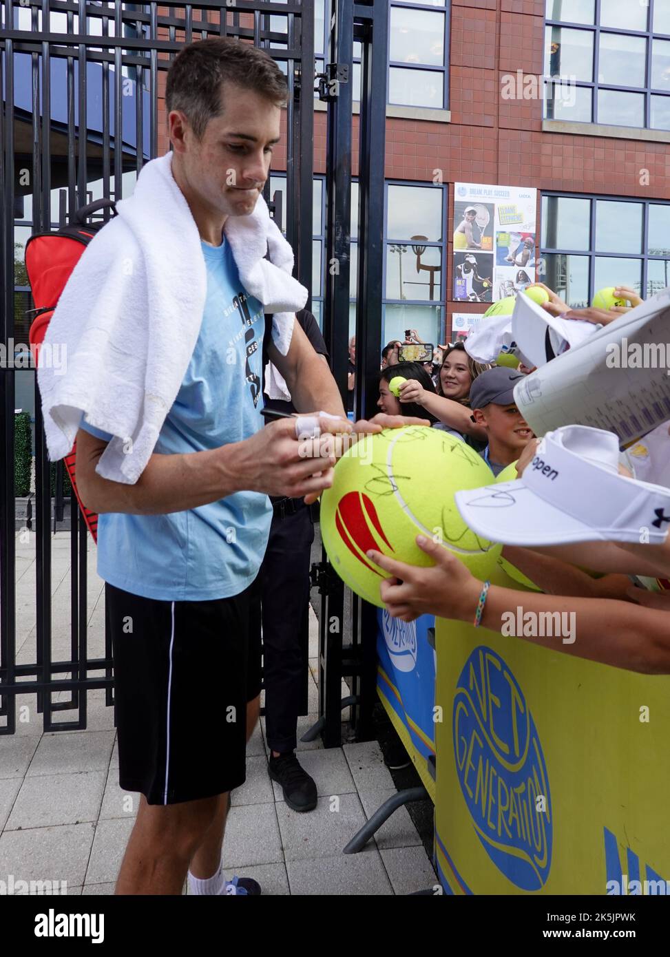 John isner practice hi-res stock photography and images - Alamy