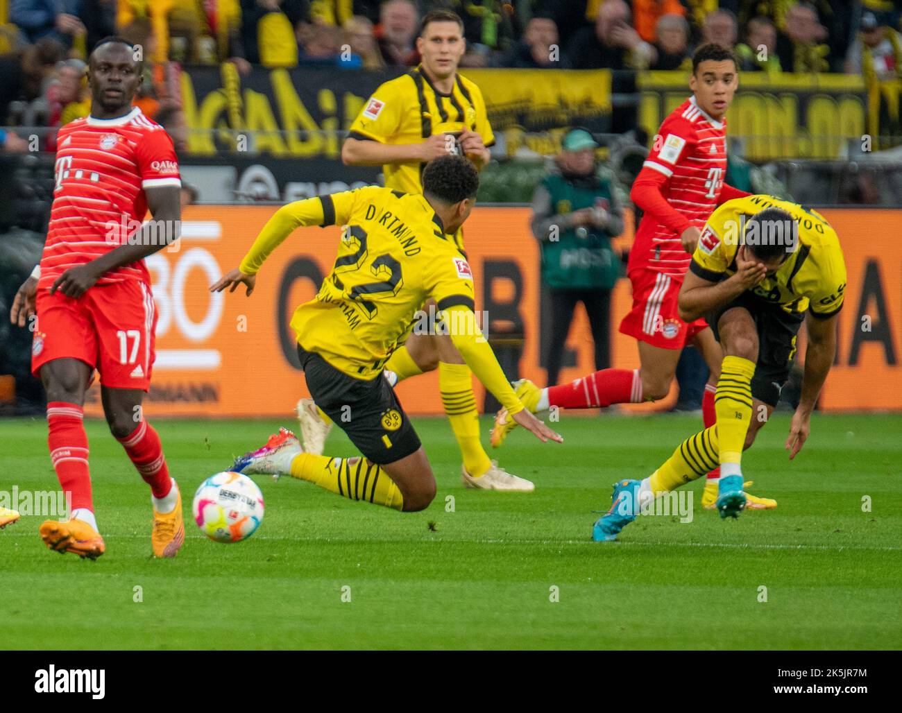 Jude bellingham 2022 bayern hi-res stock photography and images - Alamy