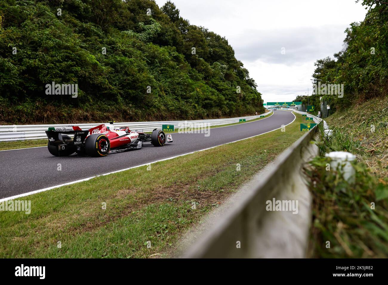24 ZHOU Guanyu (chi), Alfa Romeo F1 Team ORLEN C42, action during the Formula 1 Honda Japanese ...