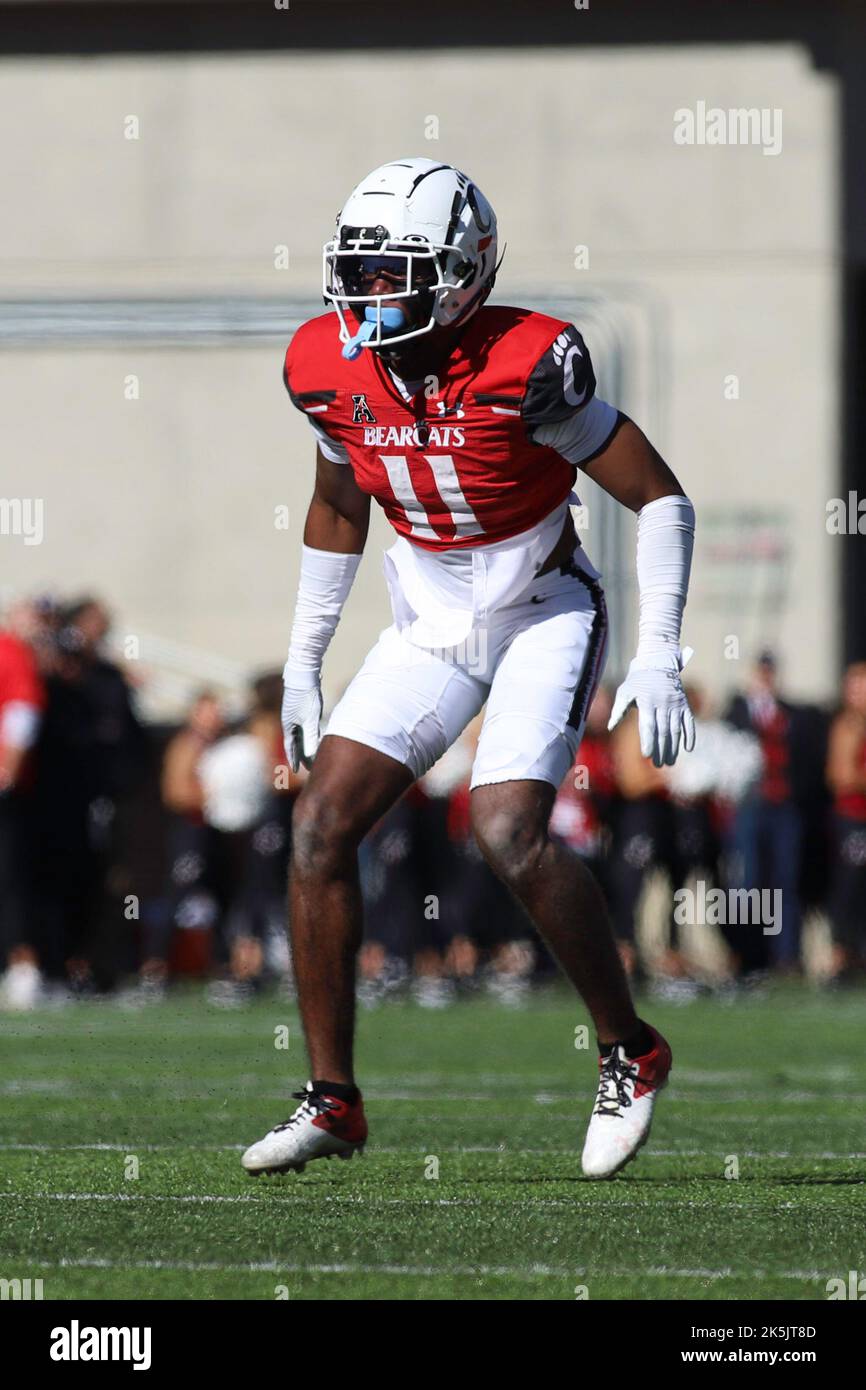 October 8, 2022: Cincinnati Bearcats CB Sammy Anderson Jr. during an ...