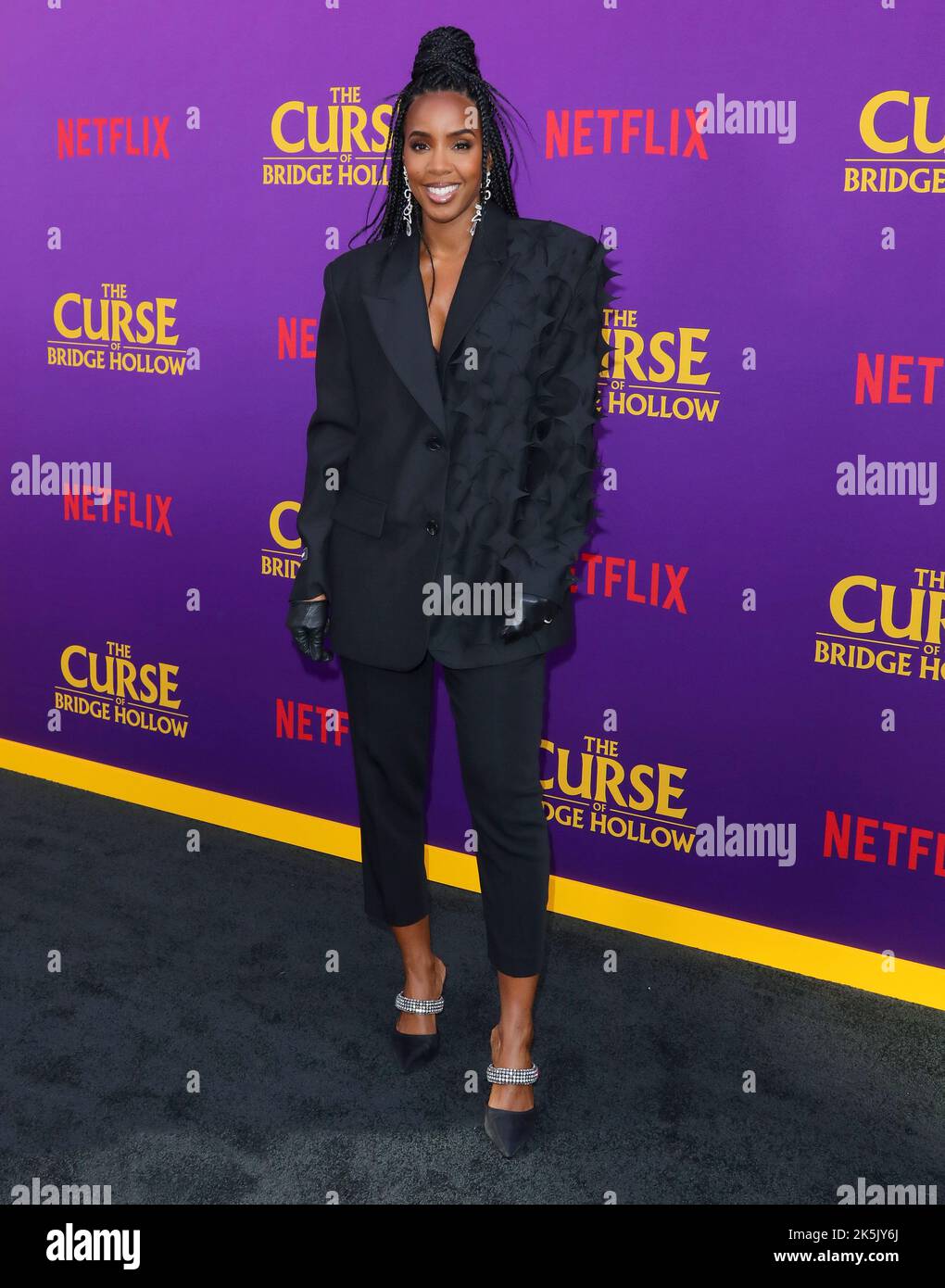 Kelly Rowland arrives at The Special Screening of Netflix The Curse of ...