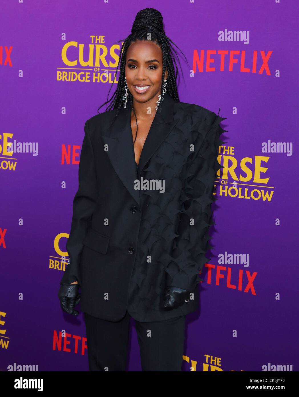 Kelly Rowland arrives at The Special Screening of Netflix The Curse of ...