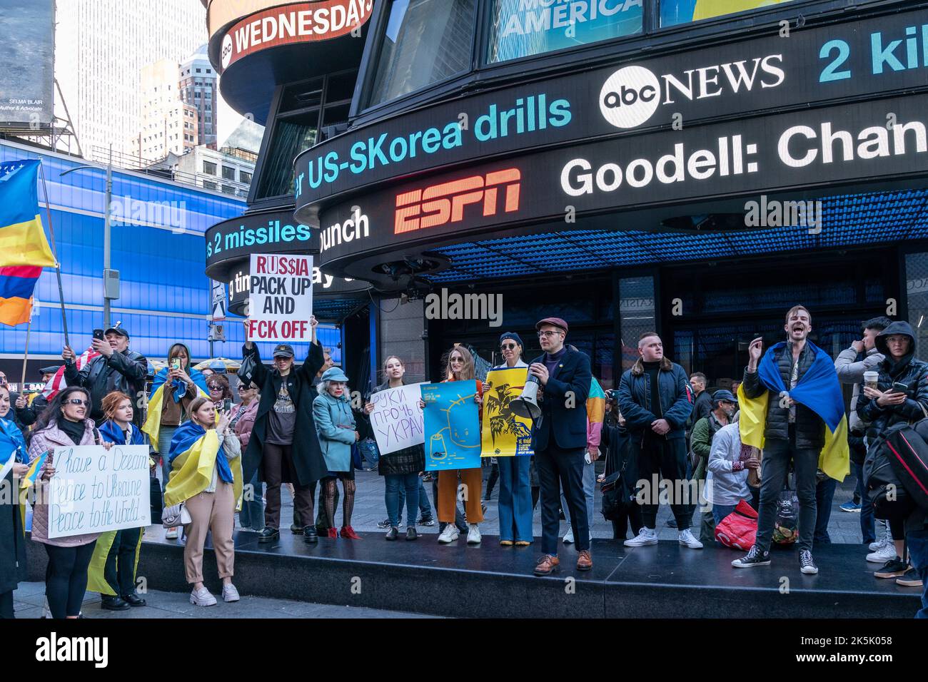 Protesters rally against Russian aggression against Ukraine on Times ...