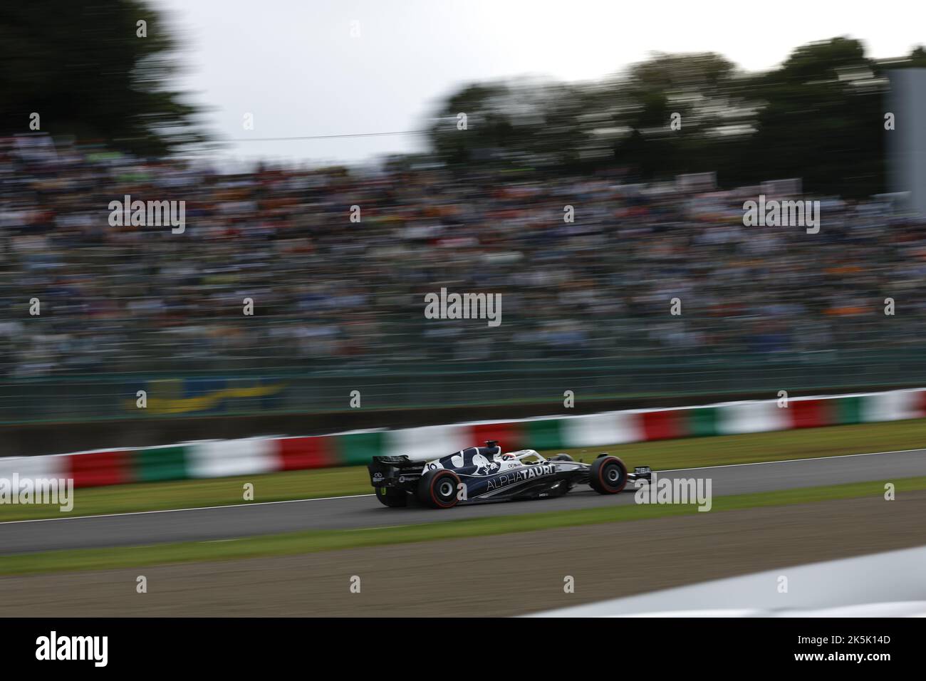 10 GASLY Pierre (fra), Scuderia AlphaTauri AT03, action during the Formula 1 Honda Japanese ...