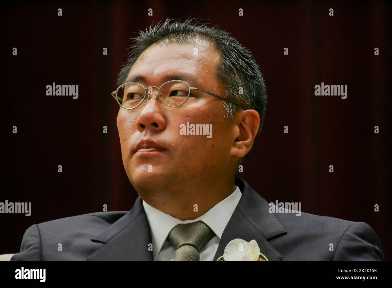 Chairman of the hyundai motor group hi-res stock photography and images ...