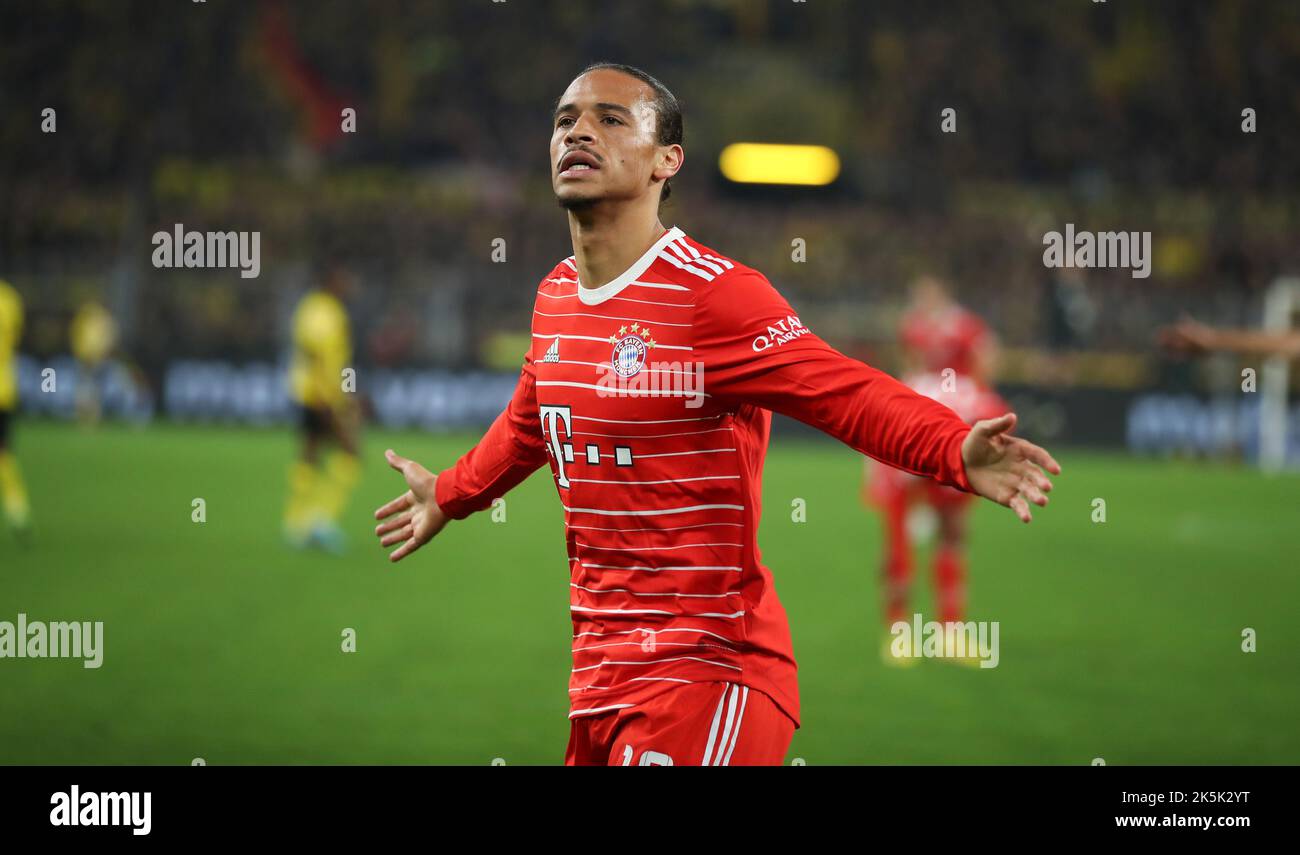 Leroy Sane of Bayern Muenchen jubelt Ÿber sein Tor zum 0:2 Borussia ...