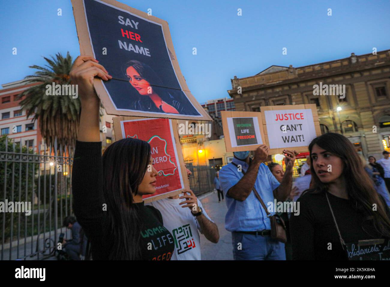 Palermo, Italy. 7th Oct, 2022. Hundreds protest in Palermo against the ...