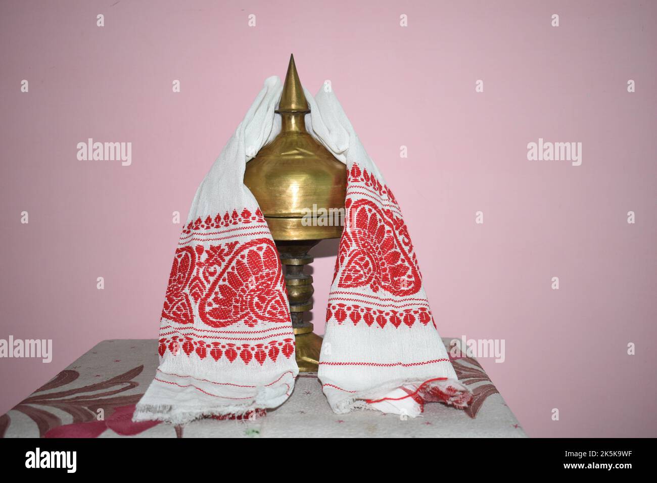 A Xorai with a Gamusa wrap on top of it. Xorai is one of the ...