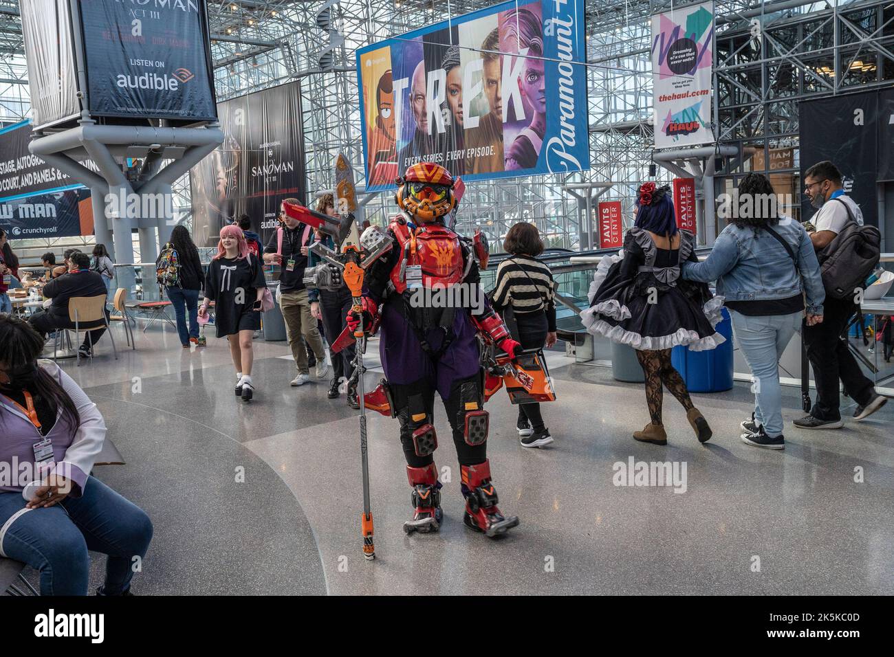 Atmosphere during Comic Con at Jacob Javits Center in New York on ...
