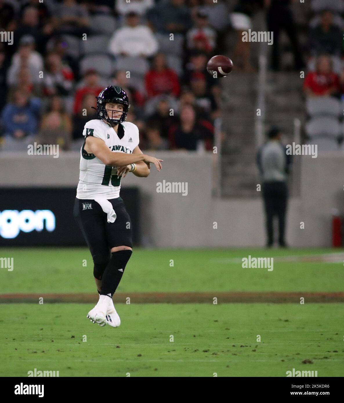 October 8, 2022 - Hawaii Rainbow Warriors quarterback Brayden Schager ...
